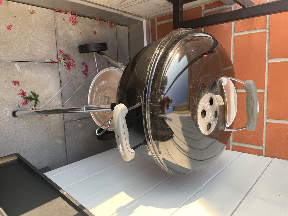 Holzkohlegrill von Weber mit Zubehör (Gebraucht) in Münchenstein für ...