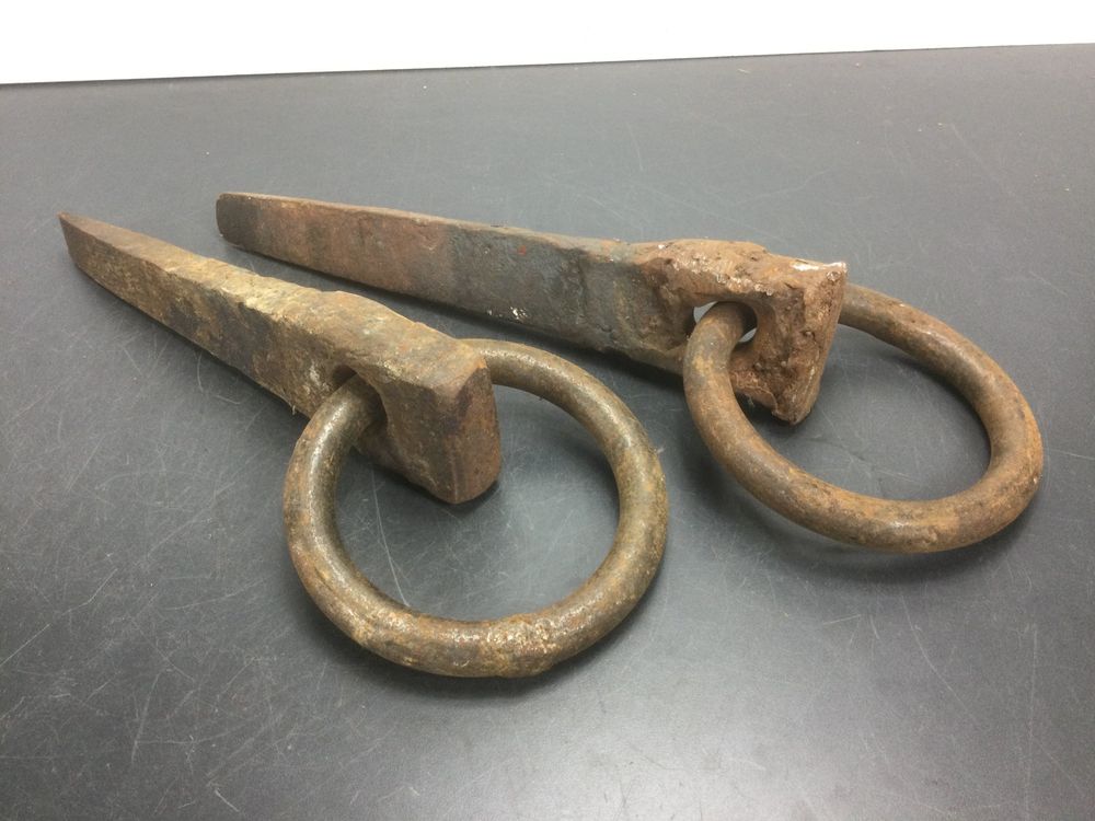 Geschmiedete grosse Bissen mit Ring rostig | Kaufen auf Ricardo