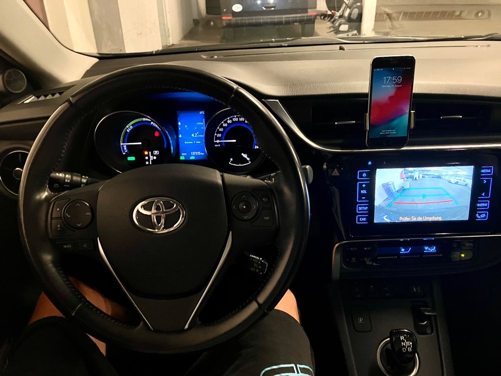 Toyota Auris HSD, Automat, Hybrid, Ledersitze (Gebraucht) in Zürich für CHF 8000 – nur Abholung ...