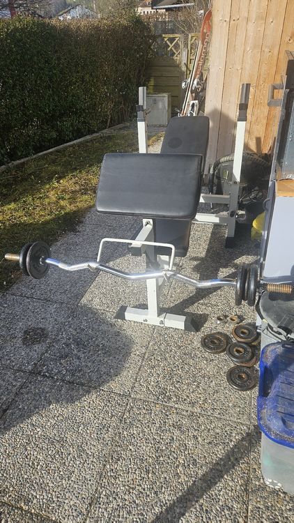 Weight Bench with Barbell - Home Gym Workout Set 💪 (Gebraucht) in ...
