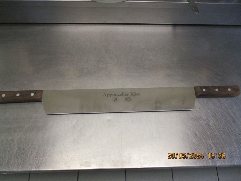GROSSES 2 HAND VICTORINOX KÄSEMESSER ,,APPENZELLER KÄSE ,, (Gebraucht ...
