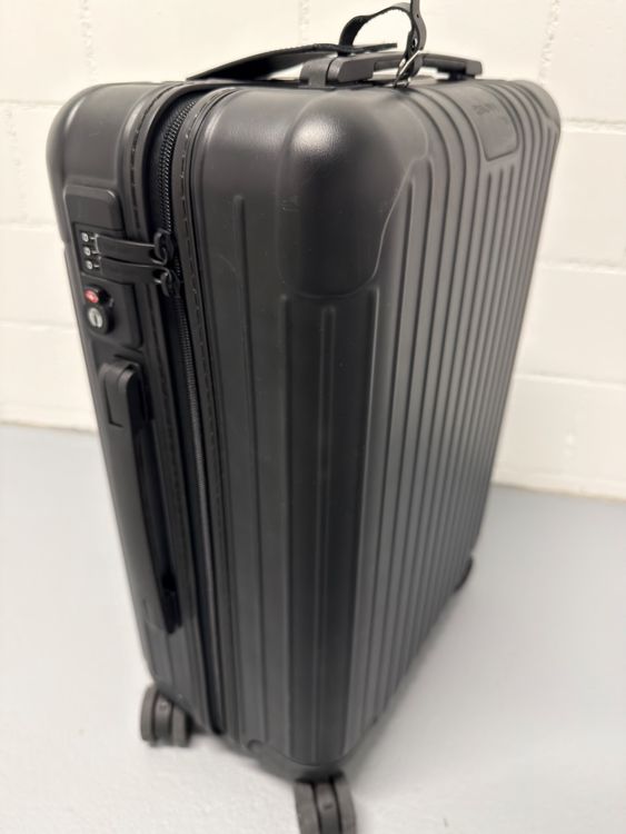 Rimowa ESSENTIAL Cabin S, Gekauft 2025, lebenslange Garantie (Gebraucht ...