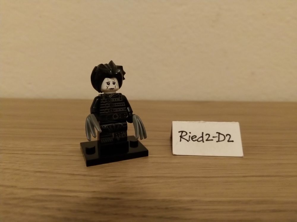 No Original LEGO Edward Scissorhands Minifigure (Gebraucht) in La Chaux ...