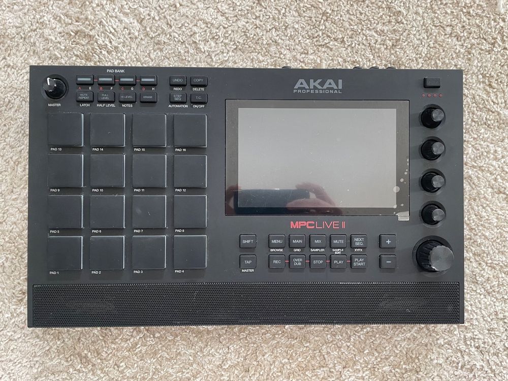 Akai Mpc Live 2 (Gebraucht) in Beringen für CHF 560 – mit Lieferung auf ...