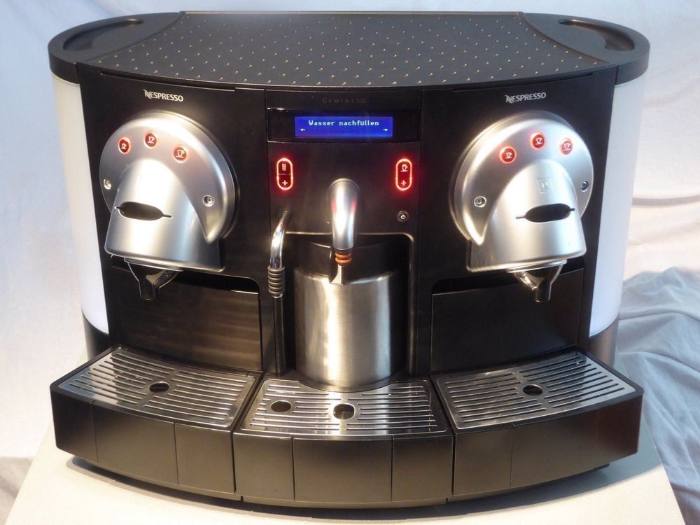 NESPRESSO GEMINI CS220 CS223 PRO TYP 734 (Gebraucht) in Safenwil für ...