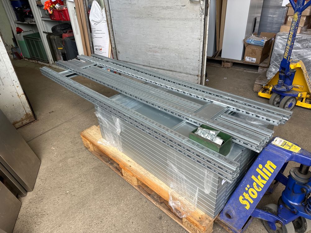 neues Fachbodenregal mit 20 verzinkte Tablare h196x30x410cm (Neu (gemäss Beschreibung)) in ...