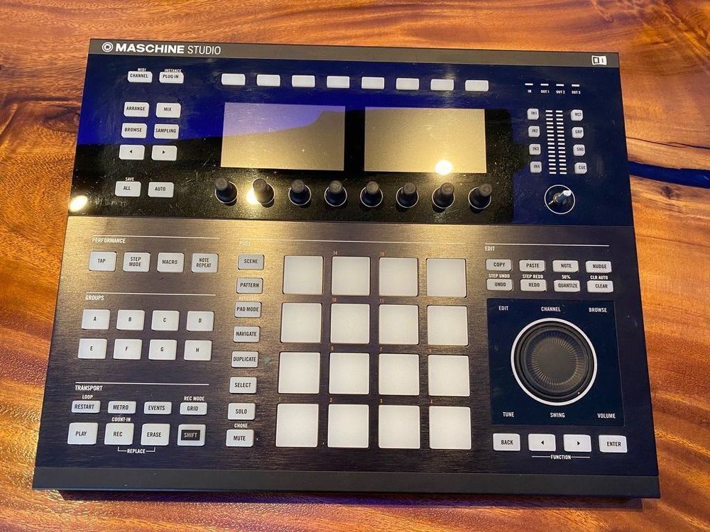 Native Instruments Maschine Studio MK1 (Gebraucht) in Dübendorf für CHF ...