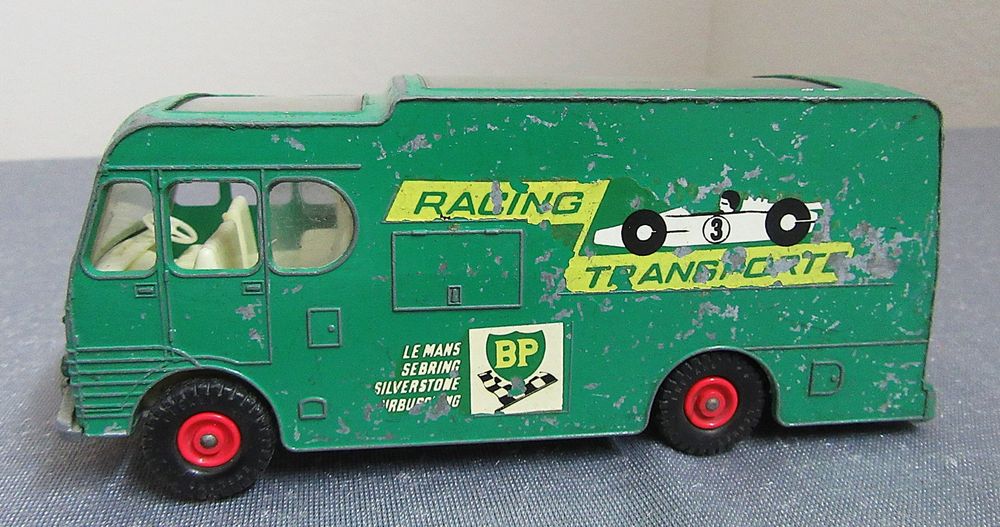 Matchbox Racing Car Transporter - Made in England | Kaufen auf Ricardo