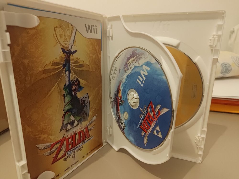The Legend of Zelda Skyward Sword - Wii - Barely Used (Gebraucht) in ...