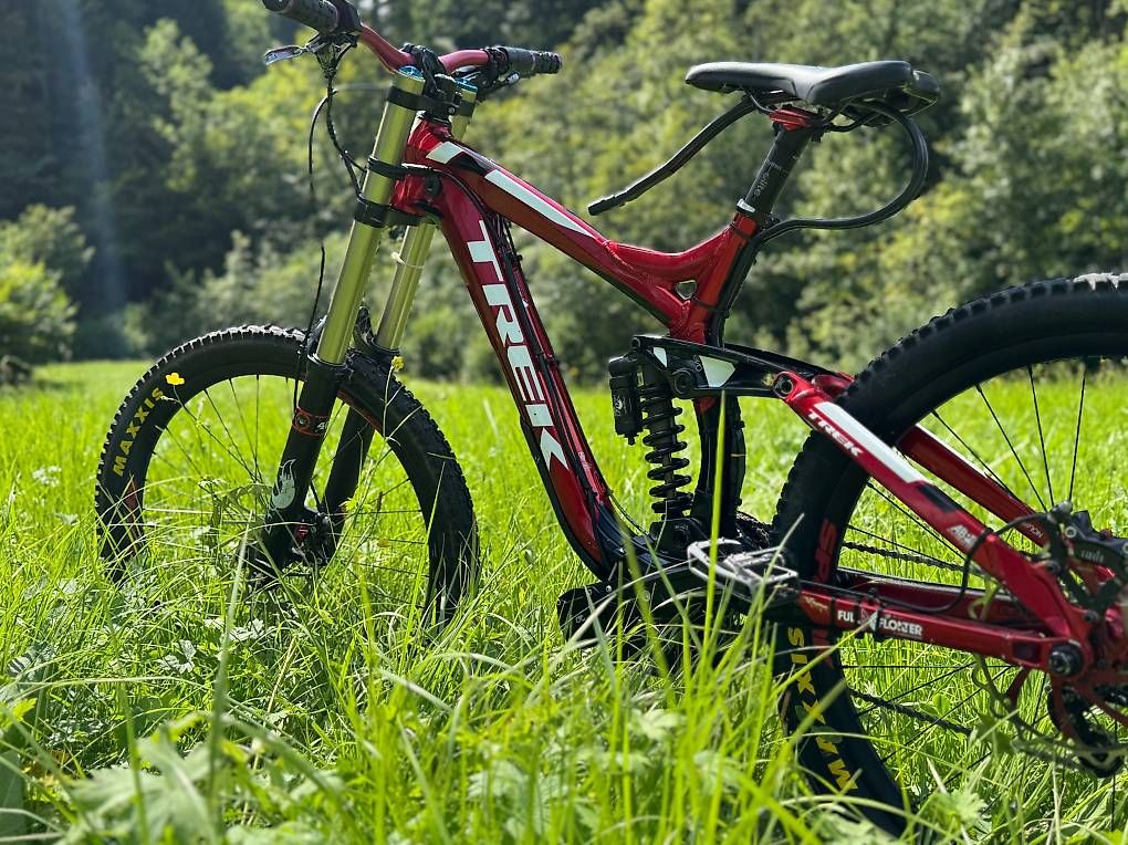 Trek session 8.8 mit 3000 Watt Motor Rahmengrösse M (Gebraucht) in Wila ...