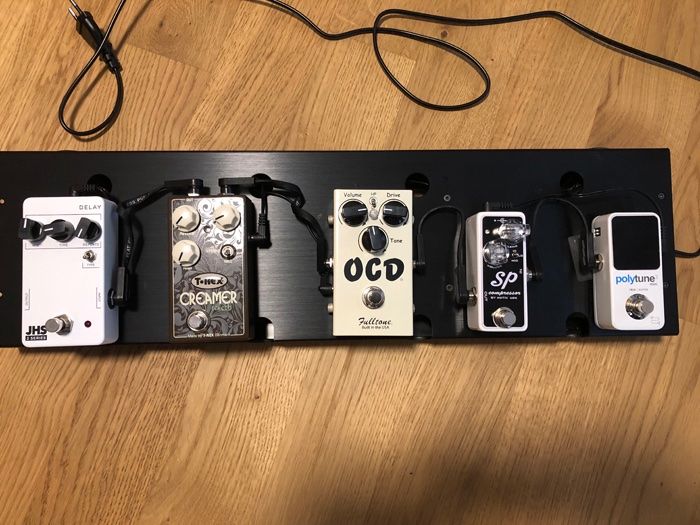 T-Rex Tone Trunk Pedalboard inkl. Effekte (Gebraucht) in Niedermuhlern ...