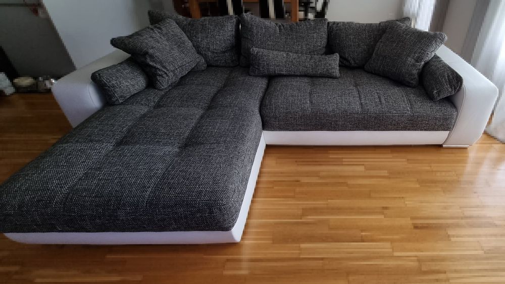Komfortables Boxspring-Sofa mit Bettfunktion | Kaufen auf Ricardo