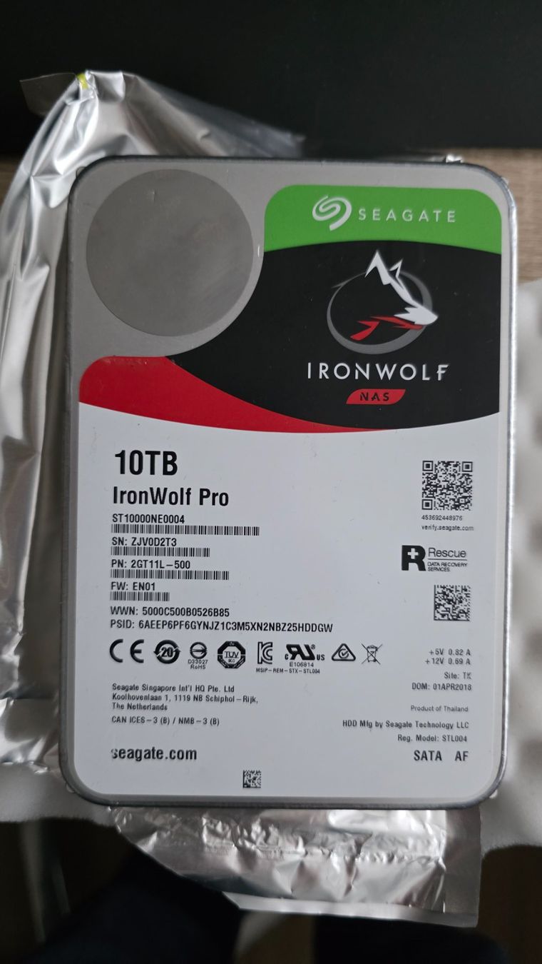 Seagate IronWolf Pro 10TB / NAS @ Server HDD (Gebraucht) in Zufikon für ...