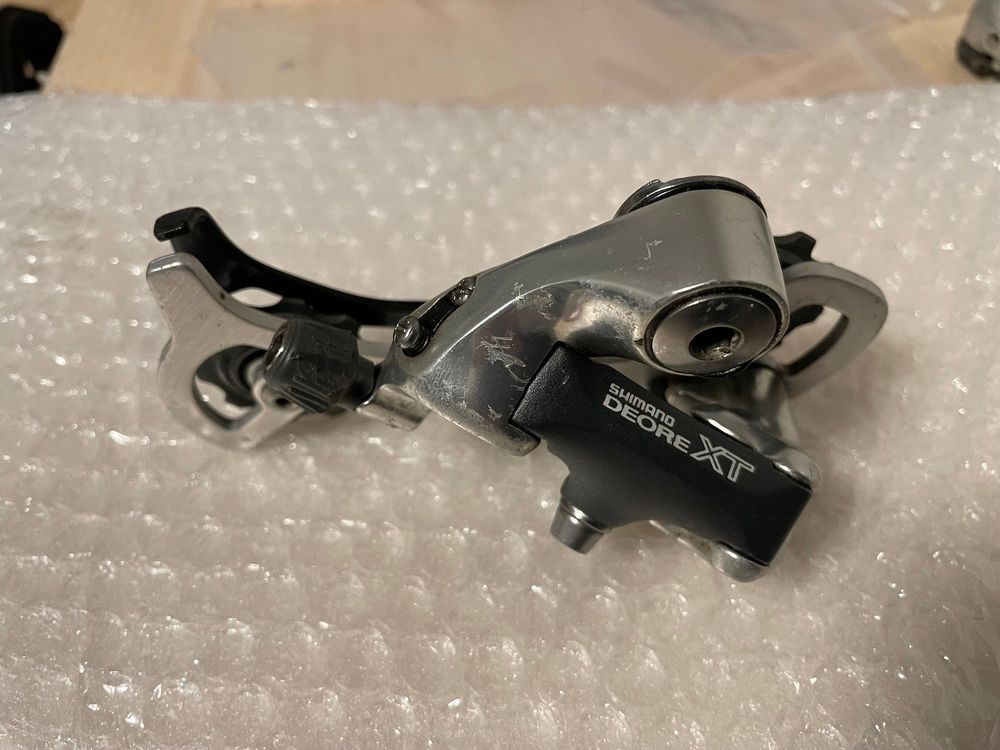 Shimano Deore XT RD-M737 Schaltwerk (Gebraucht) in Massongex für CHF 25 – mit Lieferung auf ...