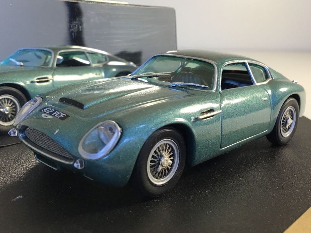 Aston Martin DB4 GT Zagato __ für Sammler Box und OVP _ 1:43 (Neu (gemäss Beschreibung)) in ...