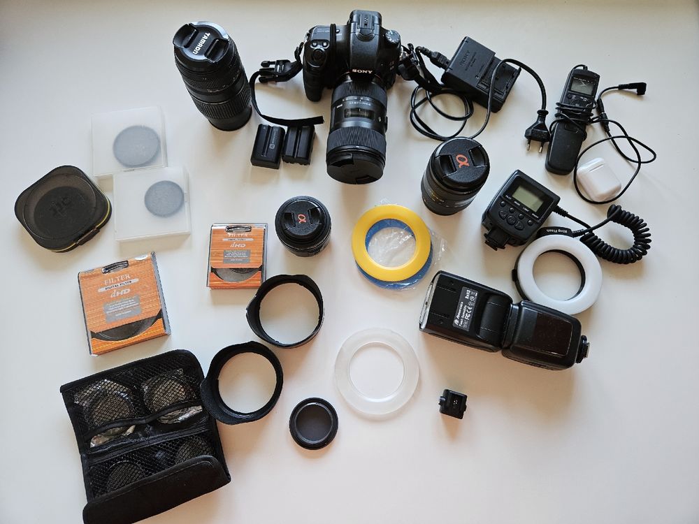 Sony Alpha 65 Camera with lenses and all accessories (Gebraucht) in ...