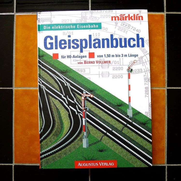 Märklin: Gleisplanbuch (Gebraucht) in Zürich für CHF 10 – mit Lieferung ...