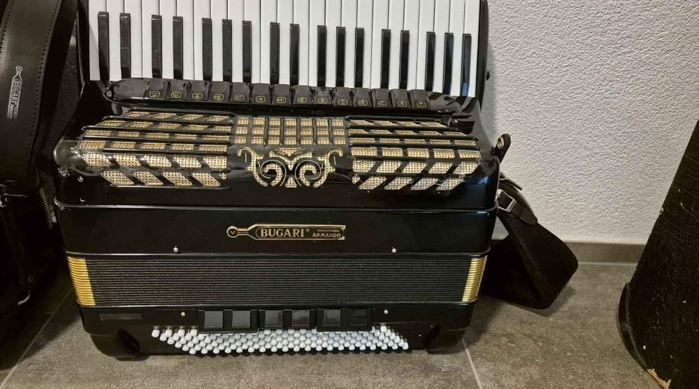 Bugari Armando Gold Serie (Gebraucht) in Rämismühle für CHF 4200 – nur ...