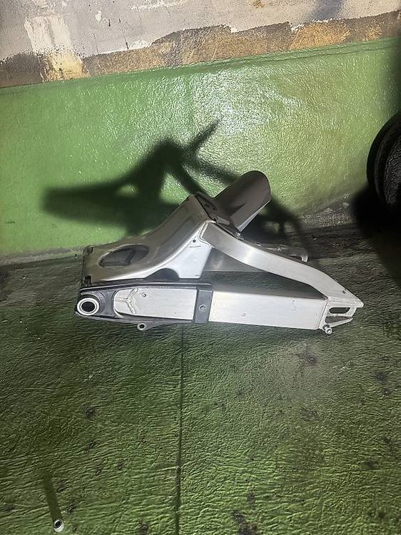 Yamaha R6 RJ03 Schwinge (Gebraucht) in Amriswil für CHF 100 – nur Abholung auf Ricardo kaufen