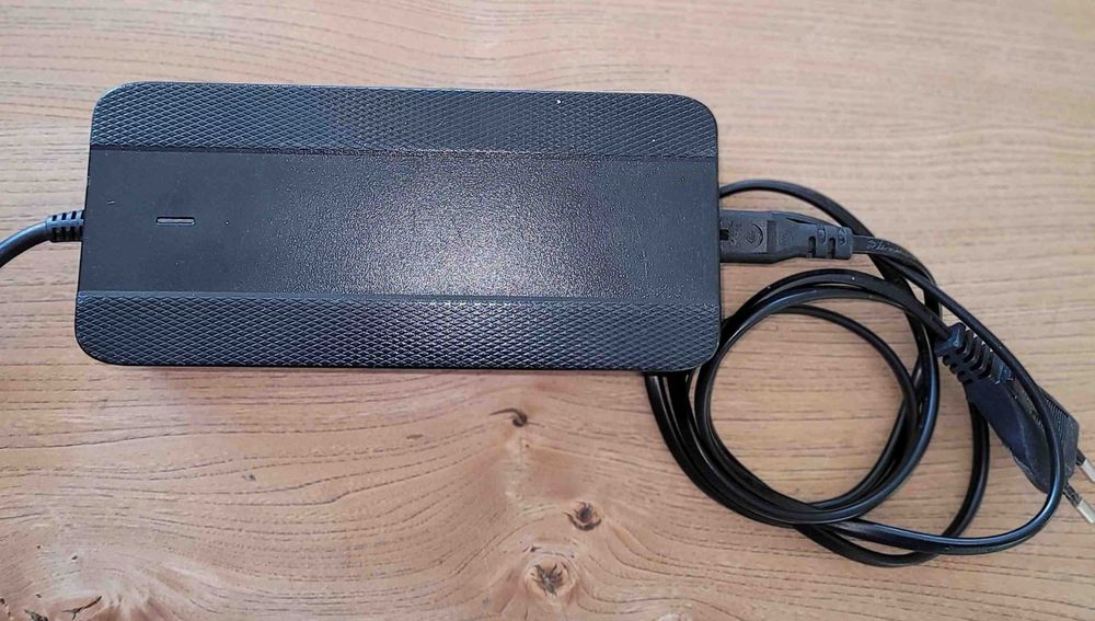 Flyer Panasonic SIB Ladegerät (Gebraucht) in Wohlenschwil für CHF 50 ...