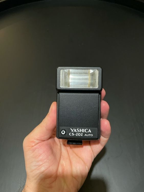 Flash Yashica Kyocera CS-202 Auto pour appareil photo (Neuf (Voir description)) à Bussigny pour ...