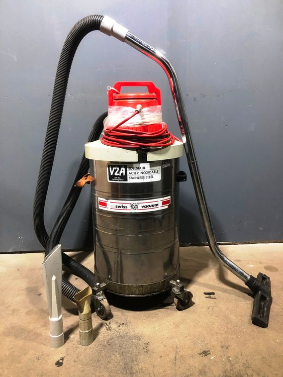 Swiss Vacuum Super Tiger Nasssauger Neupreis ist um 1500.- (Gebraucht ...