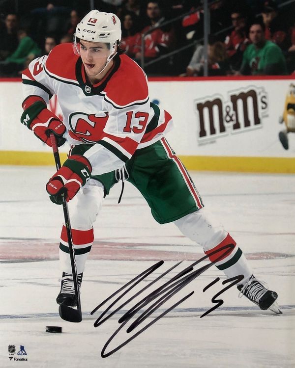 Original-Autogramm Nico Hischier (Neu (gemäss Beschreibung)) in ...
