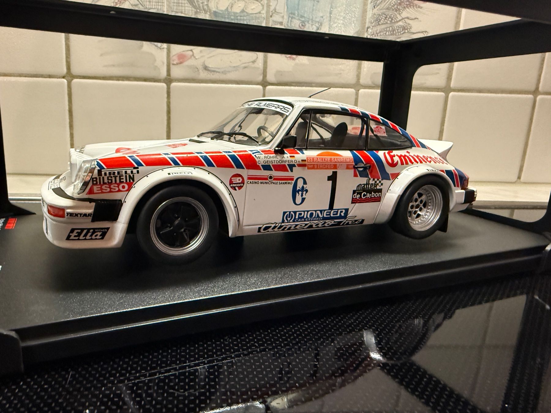 Porsche 911 SC Gr. 4 Rallye S. Remo 1981 Röhr/Geistd. 1/18 (Neu und ...