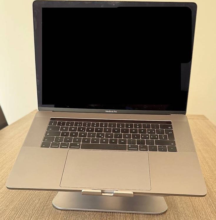 Support pour laptop (D'occasion) à Morges pour CHF 25 – avec livraison ...
