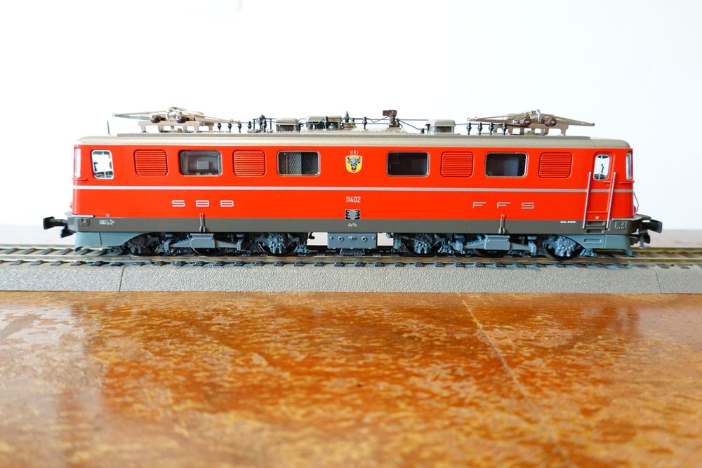 HAG 11025-20 SBB Ae 6/6 11402 Kantonslok Rot WappenUriAnalog | Kaufen ...