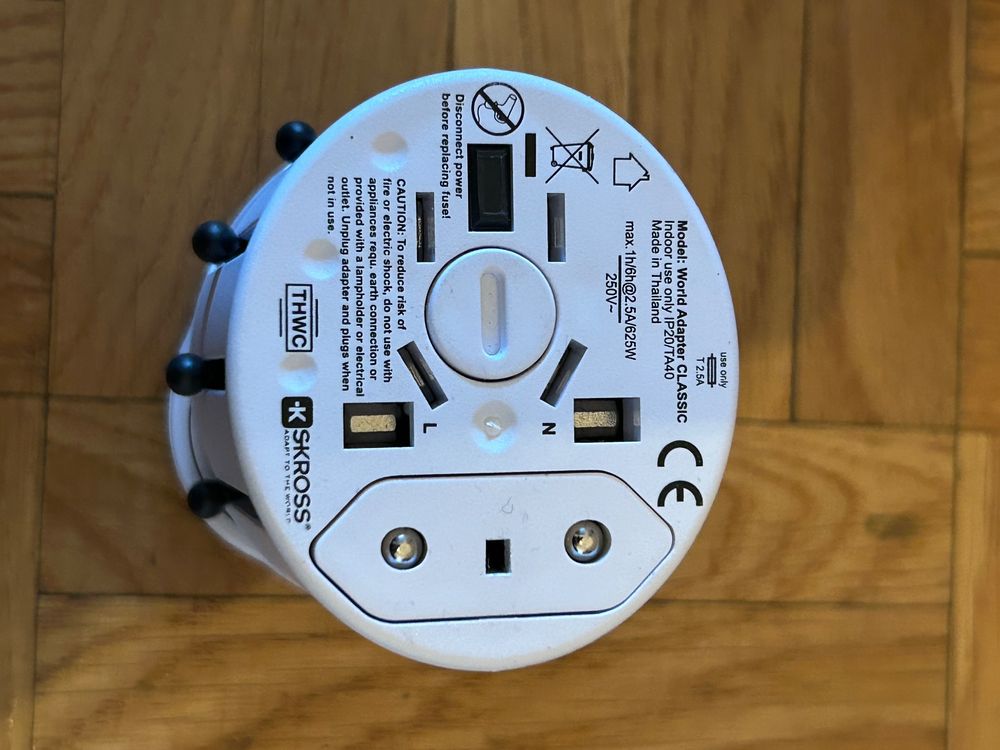 Skross World Adapter Classic | Kaufen auf Ricardo