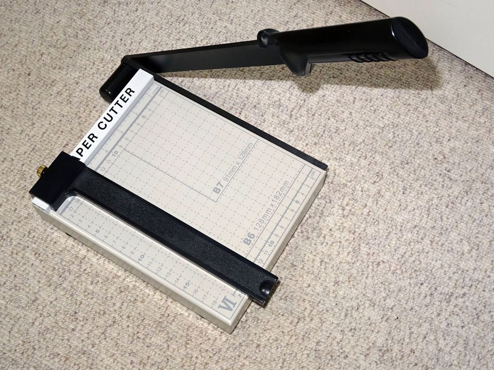 Cow Head Schneidmaschine (Paper Cutter) A5/B6/B7 (Gebraucht) in ...
