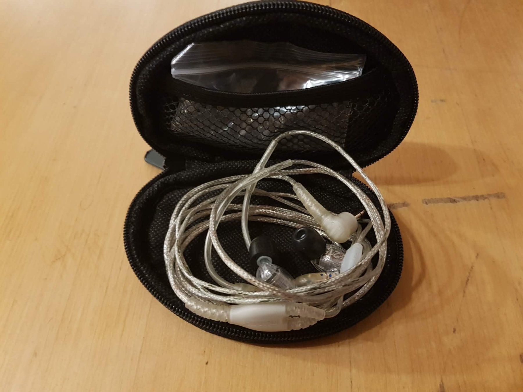 Sound Isolating écouteurs Shure SE215 (D'occasion) à Fribourg pour CHF ...