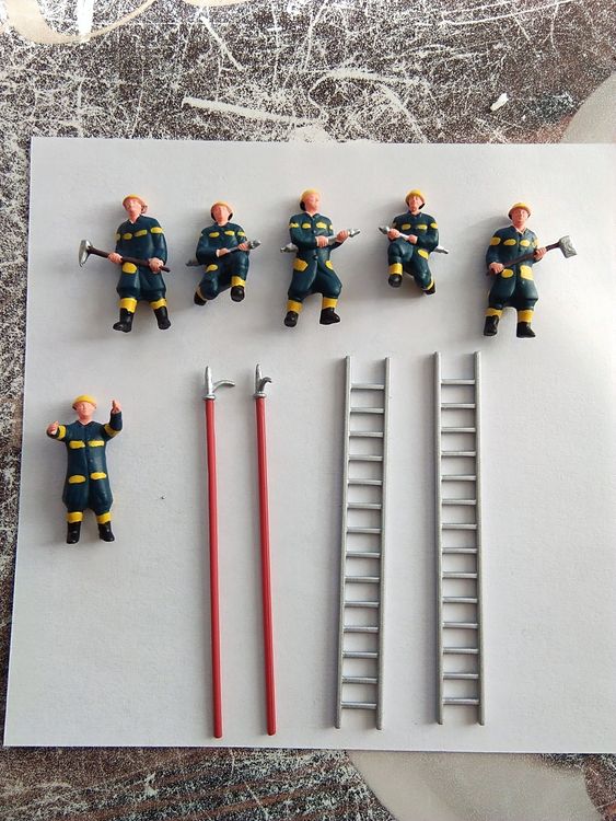 Noch Feuerwehrmänner und Zubehör HO neu (Neu (gemäss Beschreibung)) in ...
