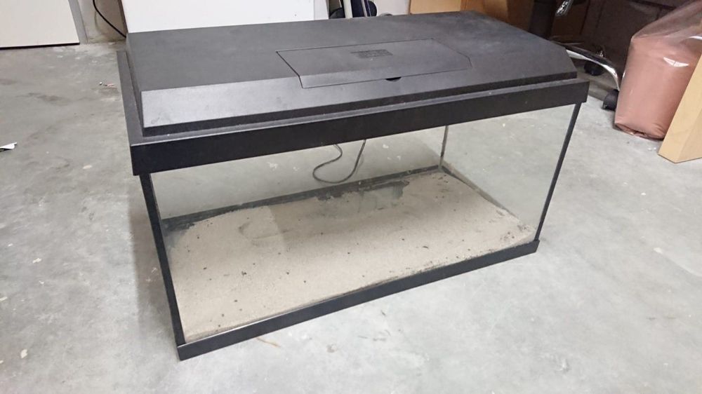 Aquarium 60x30x30 (Gebraucht) in Bäriswil BE für CHF 12 – mit Lieferung ...