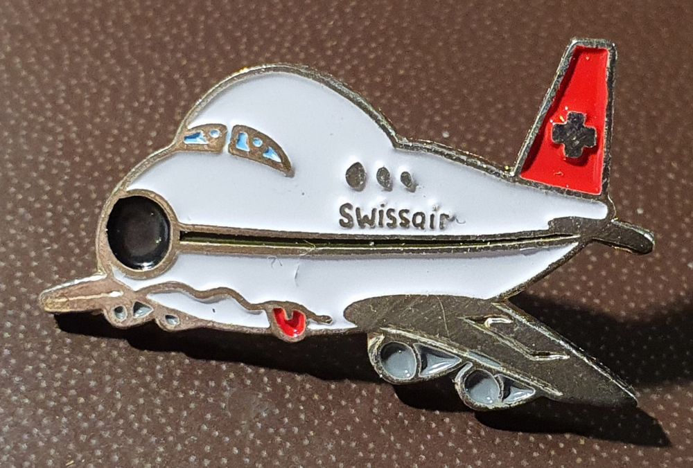 X13 - Pin Flugzeug Swissair Trauriger AusgelaugterJUMBO 747 (Gebraucht) in Reinach BL für CHF 3 ...