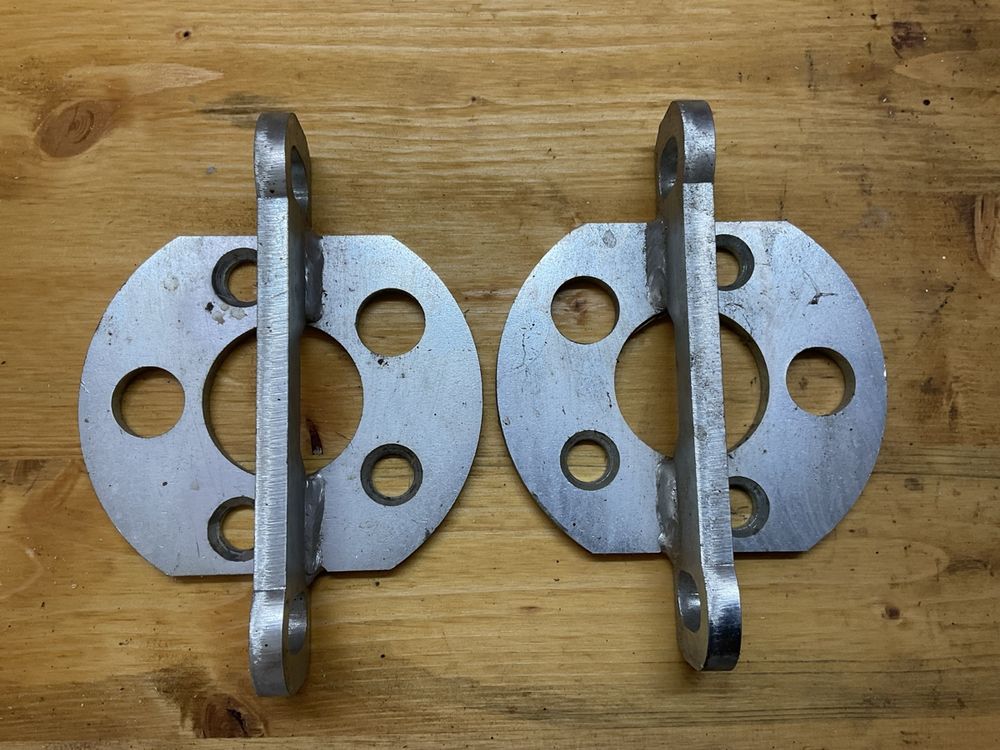 Fixation- Attache pour roue jumelée (D'occasion) à La Cibourg pour CHF ...