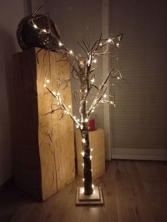Winterdeko: LED-Baum mit Timer - Stimmungsvoll! 🎄 (Gebraucht) in Lachen ...