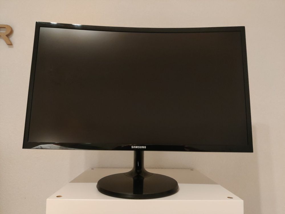 PC monitor Samsung C24f390FHU 24" (Gebraucht) in Basel für CHF 60 – mit ...