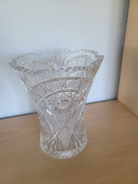 Grosse Kristall Vase V-Form (Gebraucht) in Seuzach für CHF 45 – nur ...