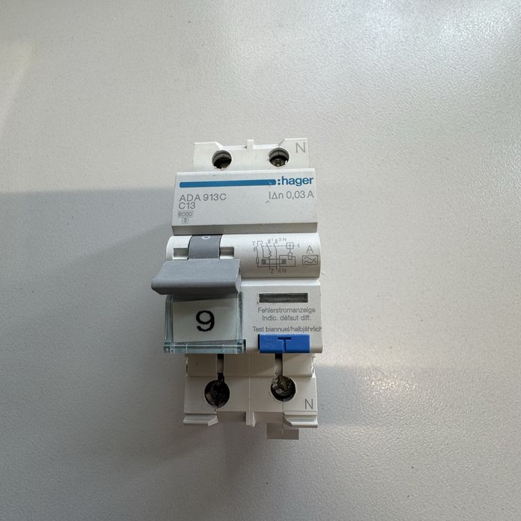 Hager Fehlerstromschutzschalter ADA 913C 13A FI 0.03A (Gebraucht) in Rheinfelden für CHF 44 ...