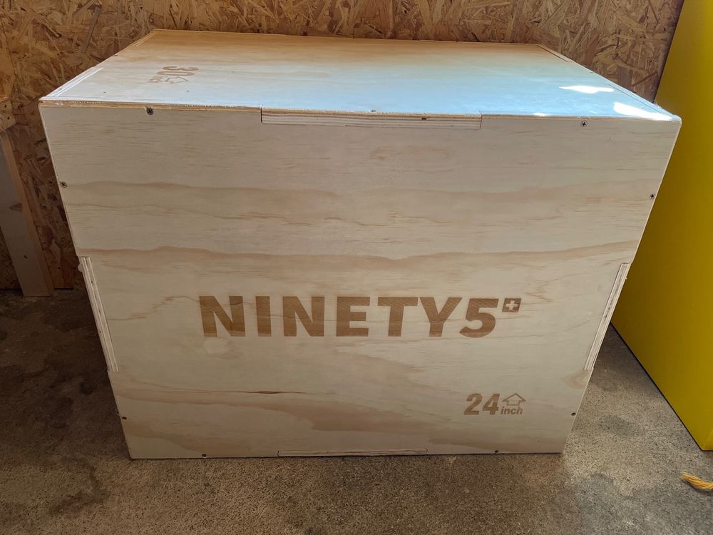 Crossfit Jump Box Ninety5 (Neu (gemäss Beschreibung)) in Wilderswil für ...