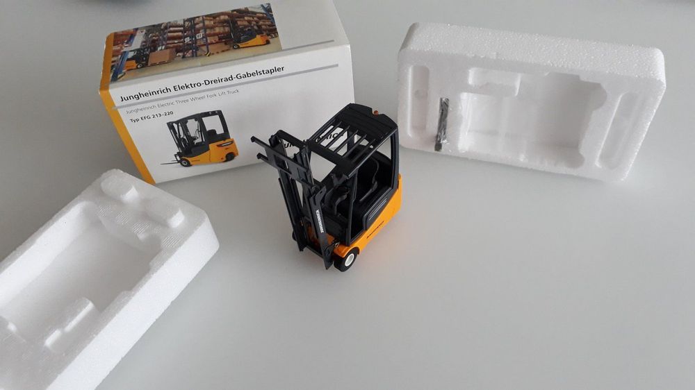 Stapler Modell (Neu und originalverpackt) in seftigen für CHF 10 – mit ...