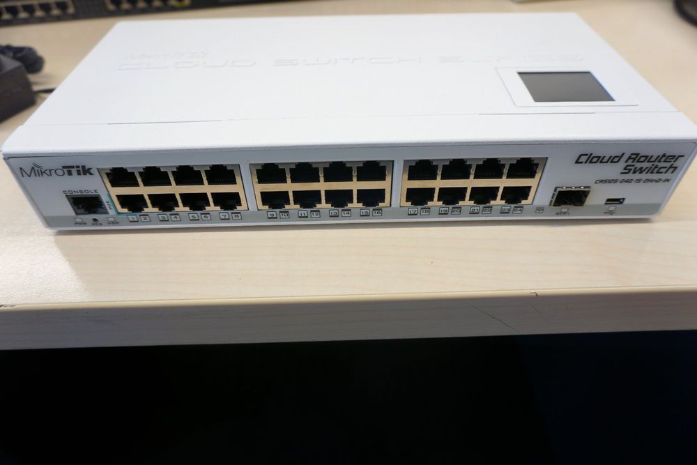 MikroTik Cloud Router Switch CRS125-24G-1S-2HnD-IN (Gebraucht) in ...