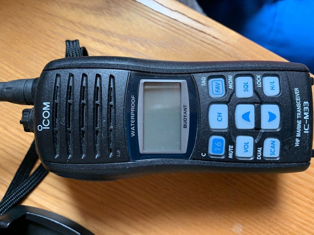 Funkgerät icon (Gebraucht) in Uettligen für CHF 56 – nur Abholung auf ...