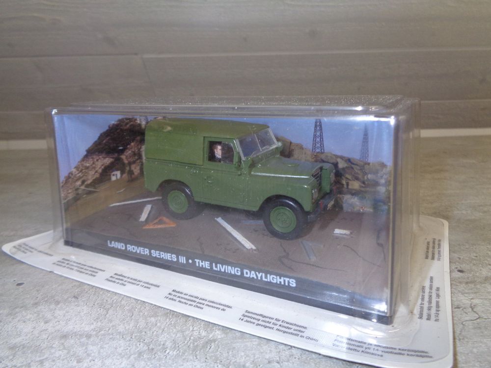 Altaya 1:43 Land Rover Series III Diorama James Bond 007 | Kaufen auf ...