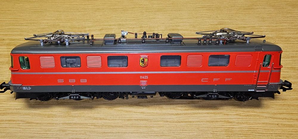 Märklin 3336 E-Lok Ae 6/6 Kanton Genf SBB H0 WS Analog OVP (Neu (gemäss ...
