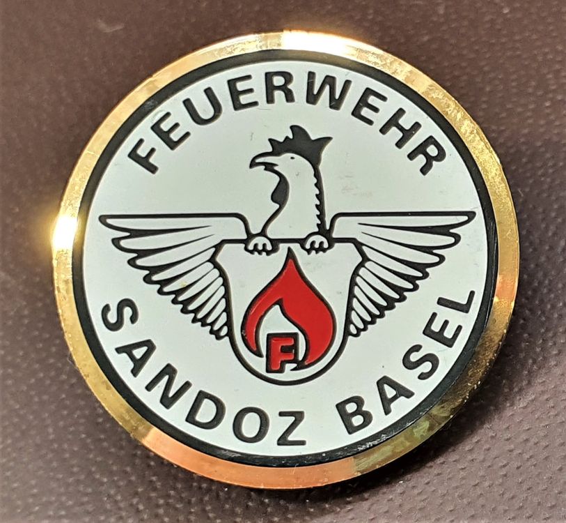 P698 - Pin Feuerwehr Sandoz Basel (Gebraucht) in Reinach BL für CHF 2 – mit Lieferung auf ...