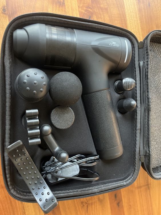 Crane Massage Gun - Top Zustand - Inkl. Aufsätze & Koffer (Gebraucht ...