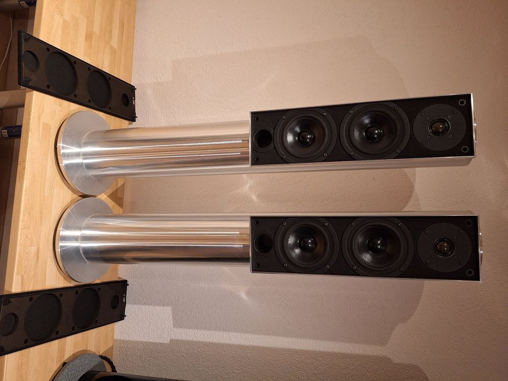 Arcitec Acoustics Athena / dänische Alusäulen (Piega) (Neu (gemäss ...